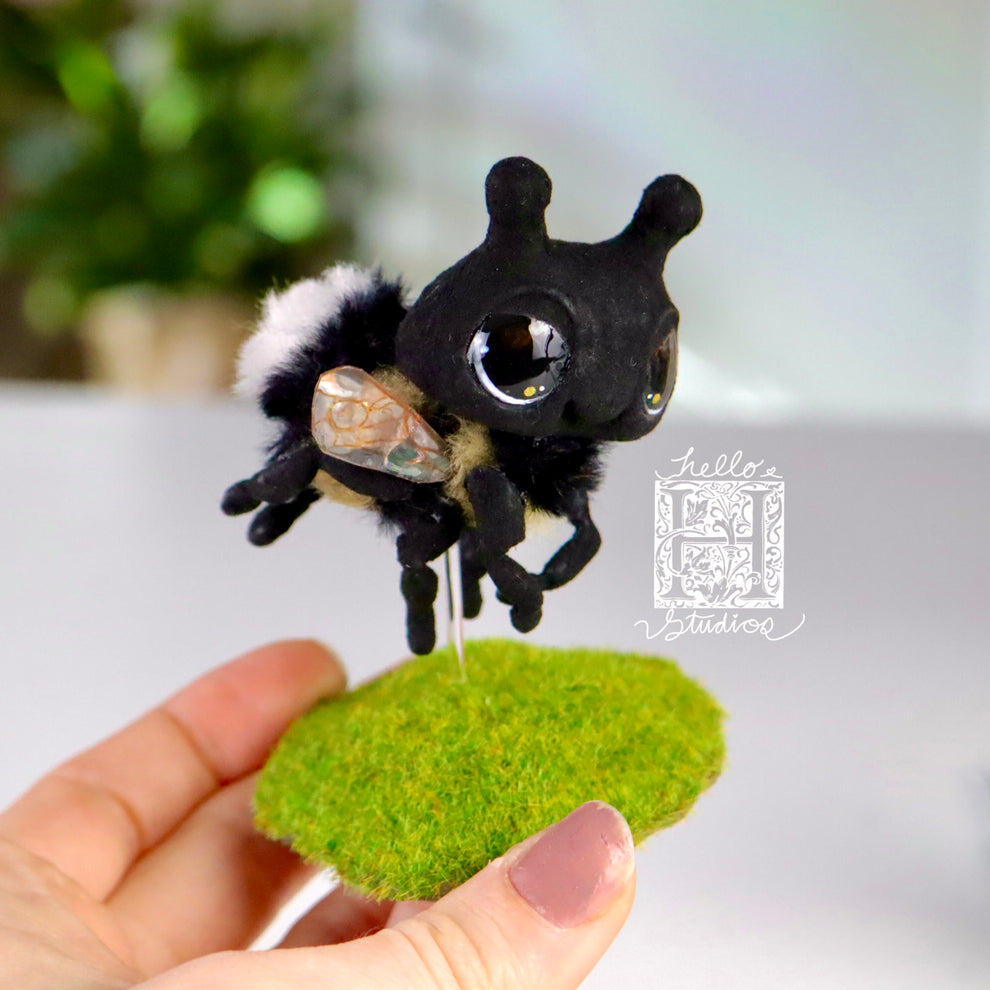 Bumble Bee – HelloStudios